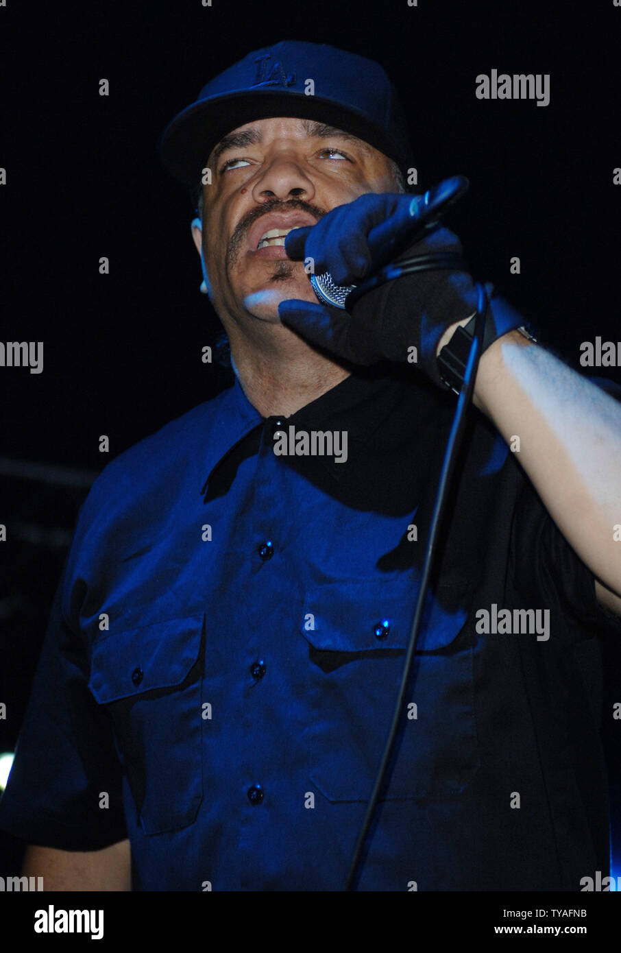 American rapper Ice-T performs with Bodycount at the Carling Leeds ...