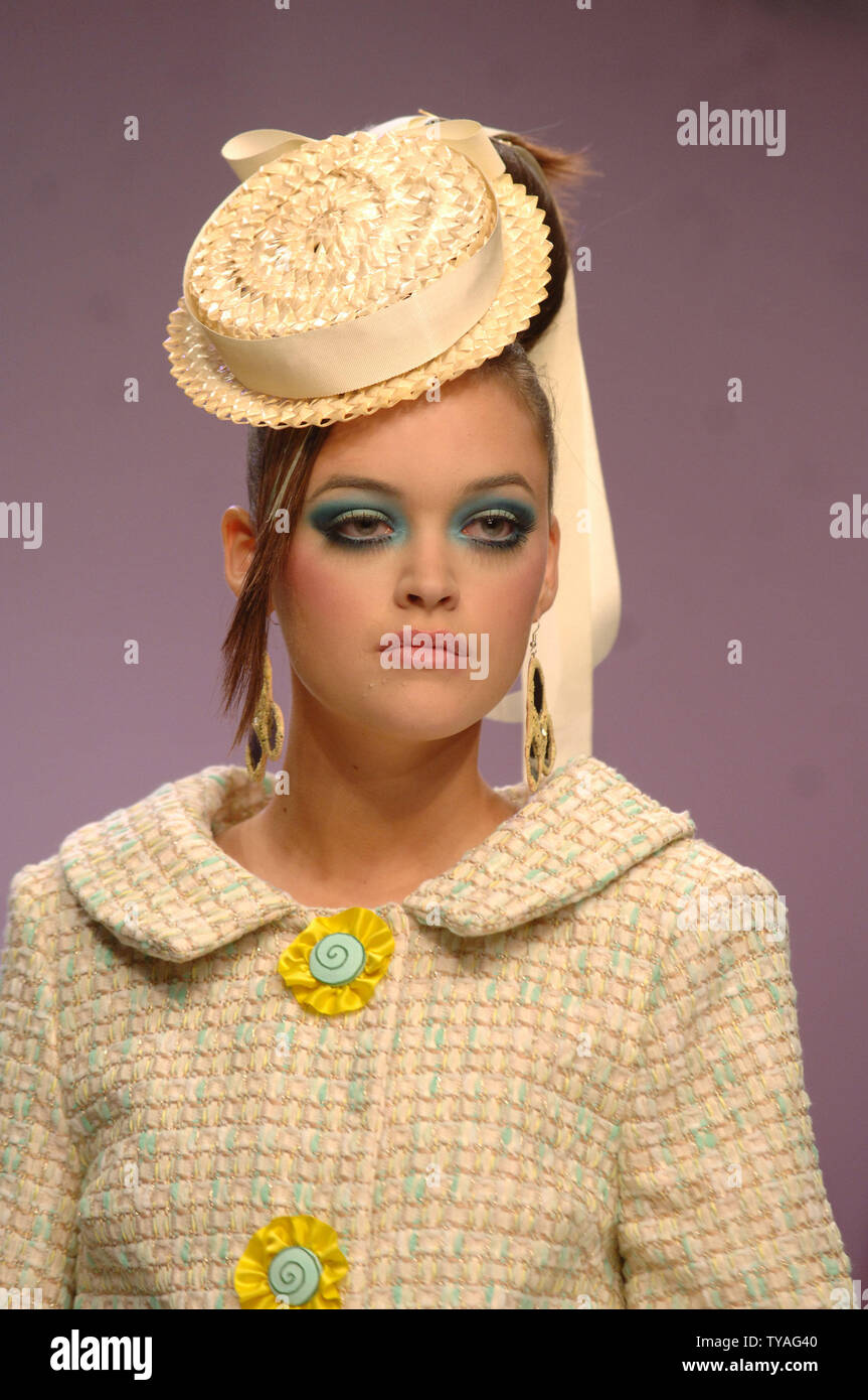 Zandra hi-res stock photography and images - Alamy