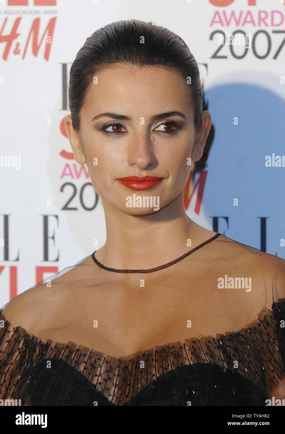 Penelope Cruz No Makeup Elle