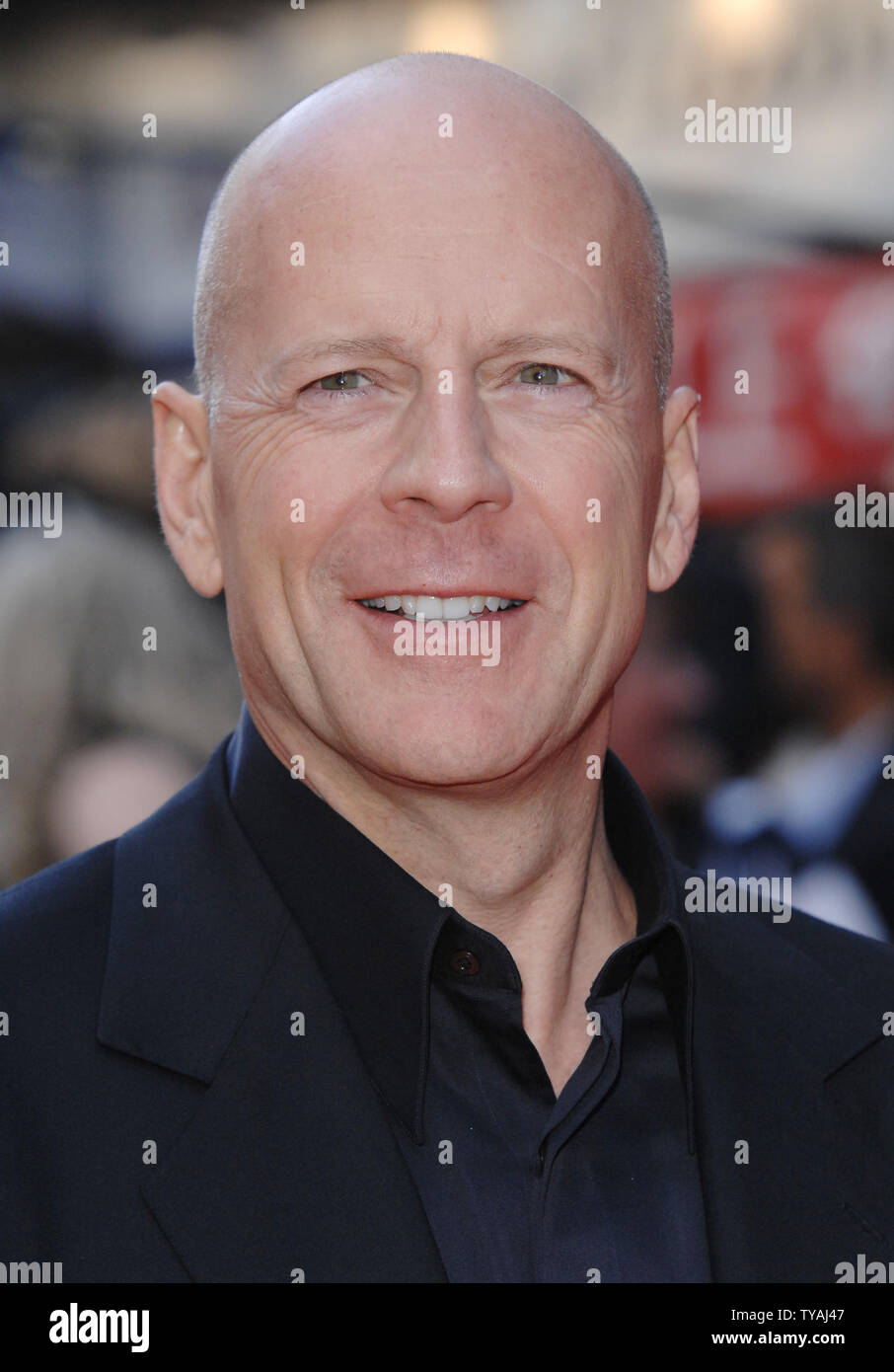 American actor Bruce Willis attends the premiere of "Die Hard 4.0" at ...