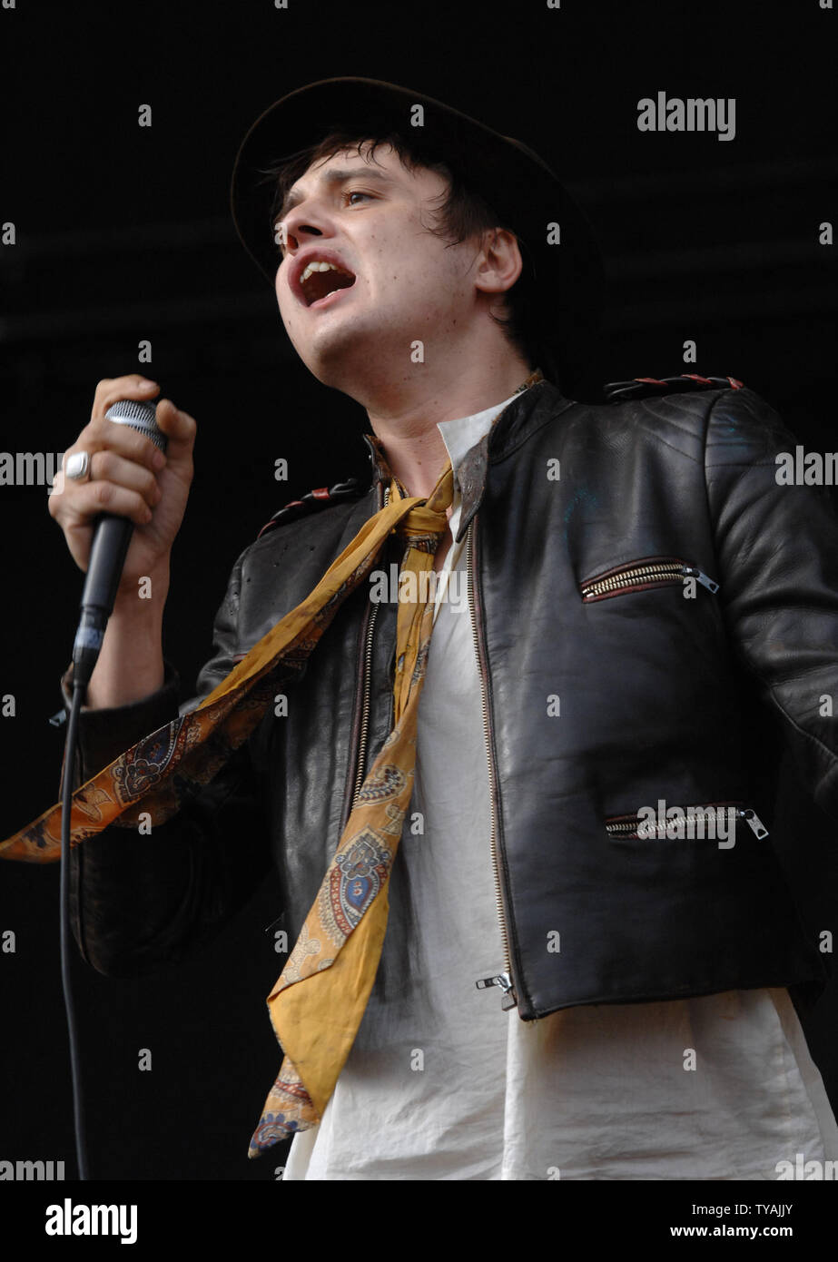 Pete doherty 2007 hi-res stock photography and images - Alamy
