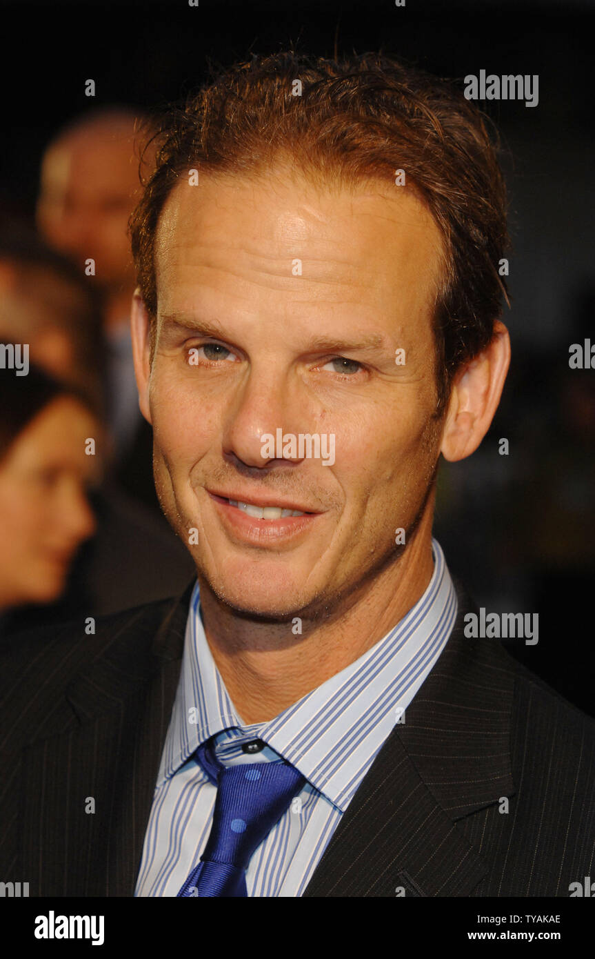 American actor/director Peter Berg attends the premiere of "The Kingdom ...