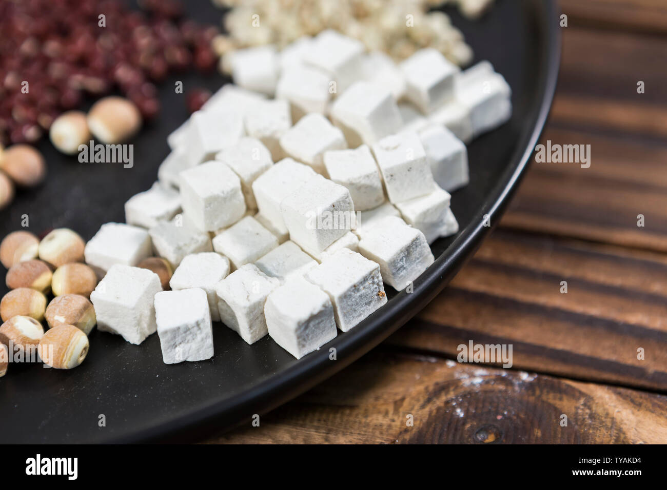 Dandelion Coix seed Gorgon Stock Photo - Alamy