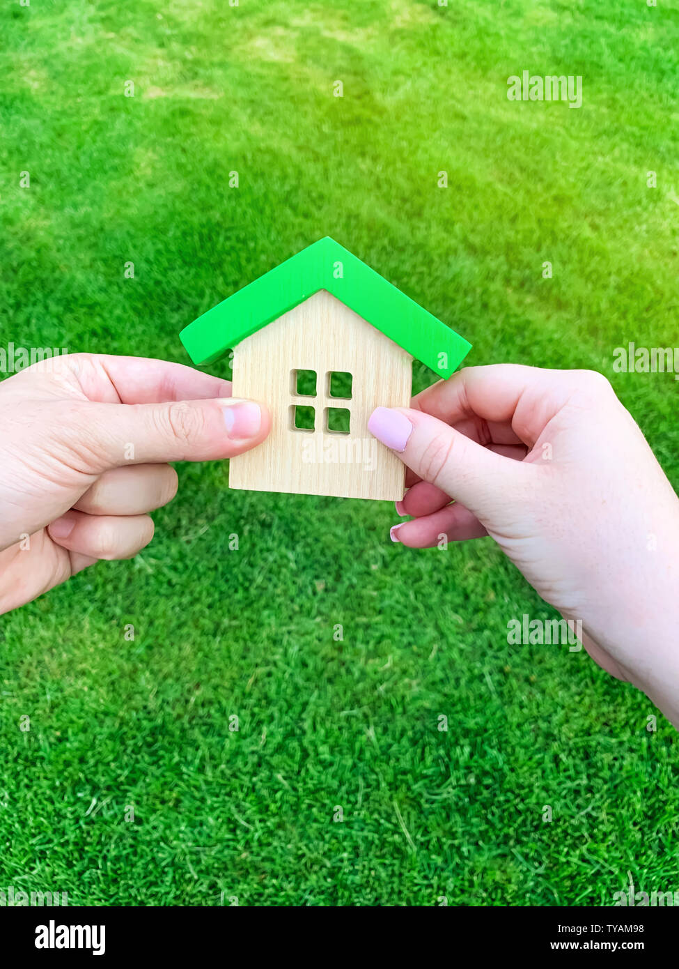 Ha real estate symbol hi-res stock photography and images - Alamy