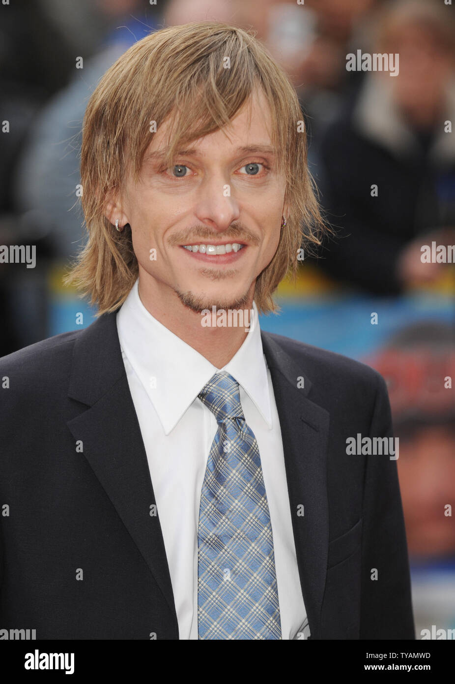 Mackenzie crook actor in london hi-res stock photography and images - Alamy