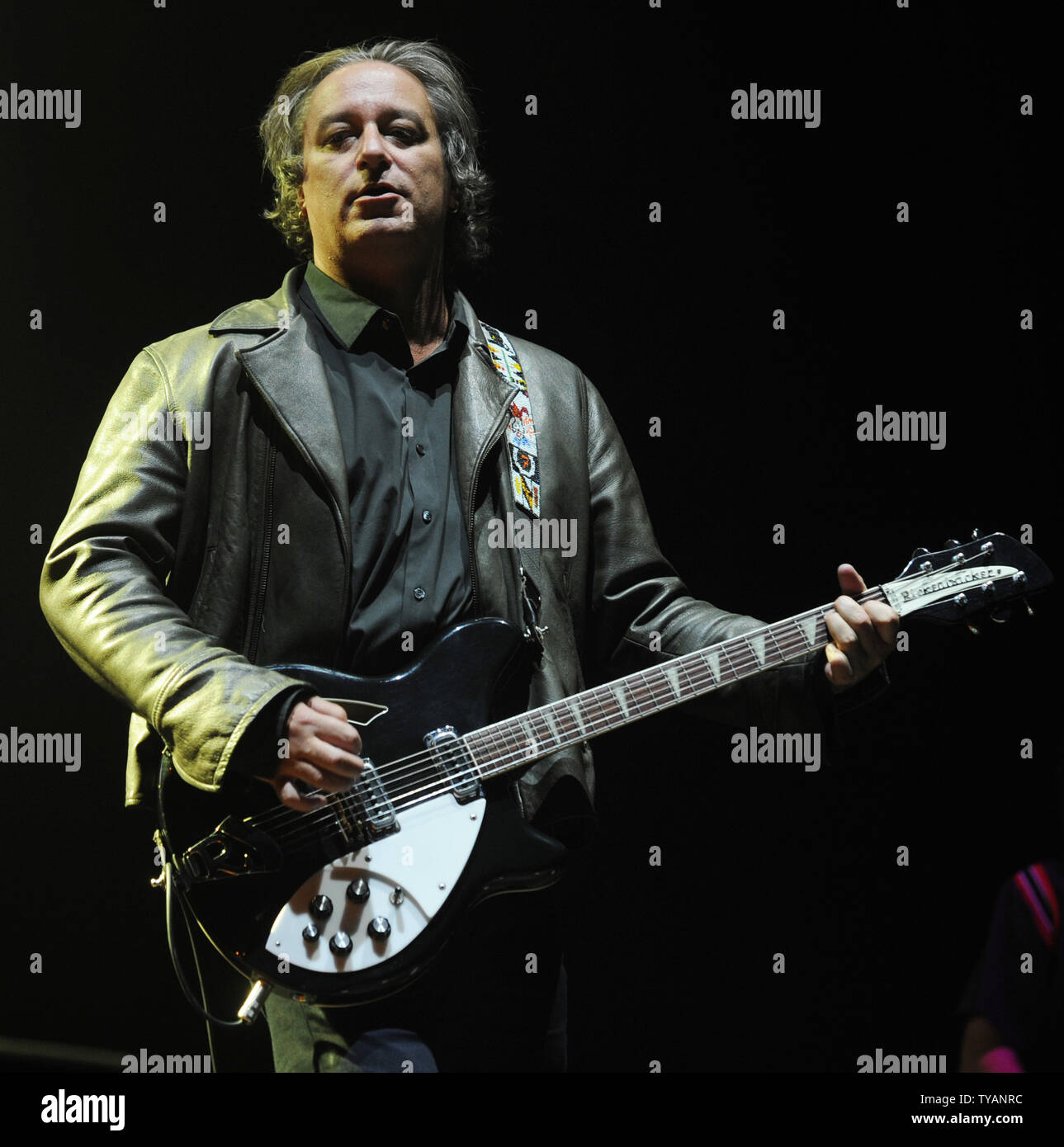 With peter buck hi-res stock photography and images - Alamy