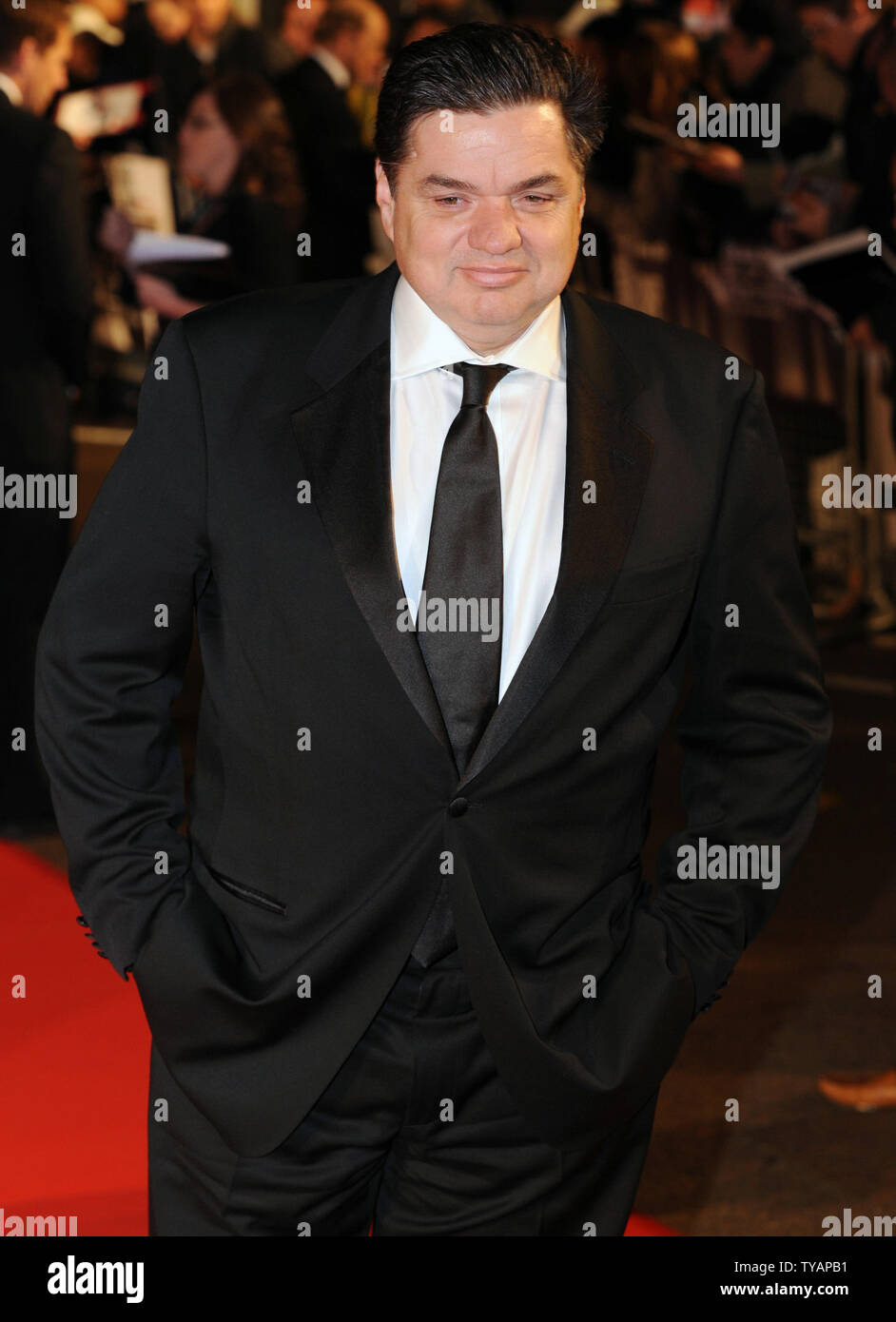 American actor Oliver Platt attends the premiere of "Frost/Nixon" at ...