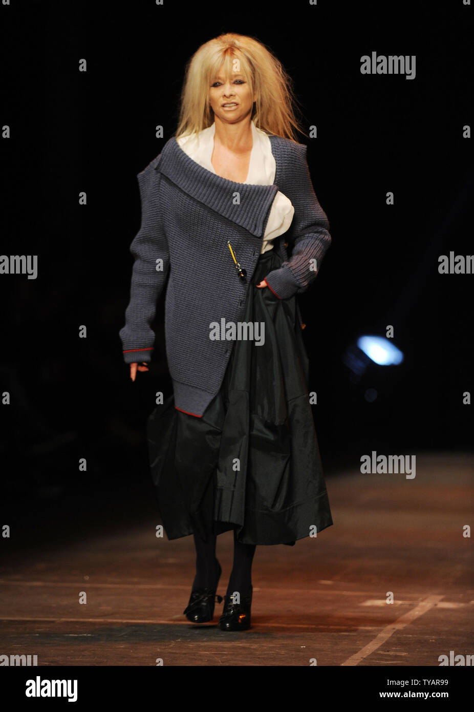 Jo wood model hi-res stock photography and images - Alamy