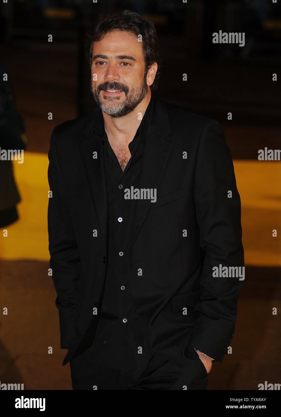 Jeffrey dean morgan watchmen hi-res stock photography and images - Alamy