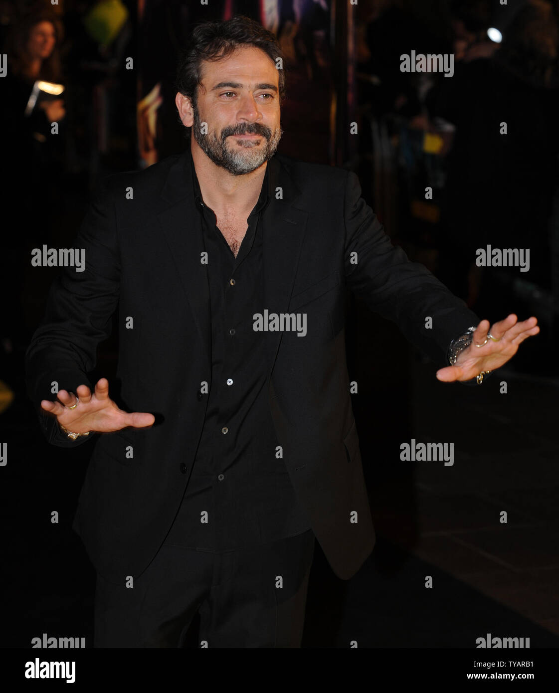 Jeffrey dean morgan watchmen hi-res stock photography and images - Alamy