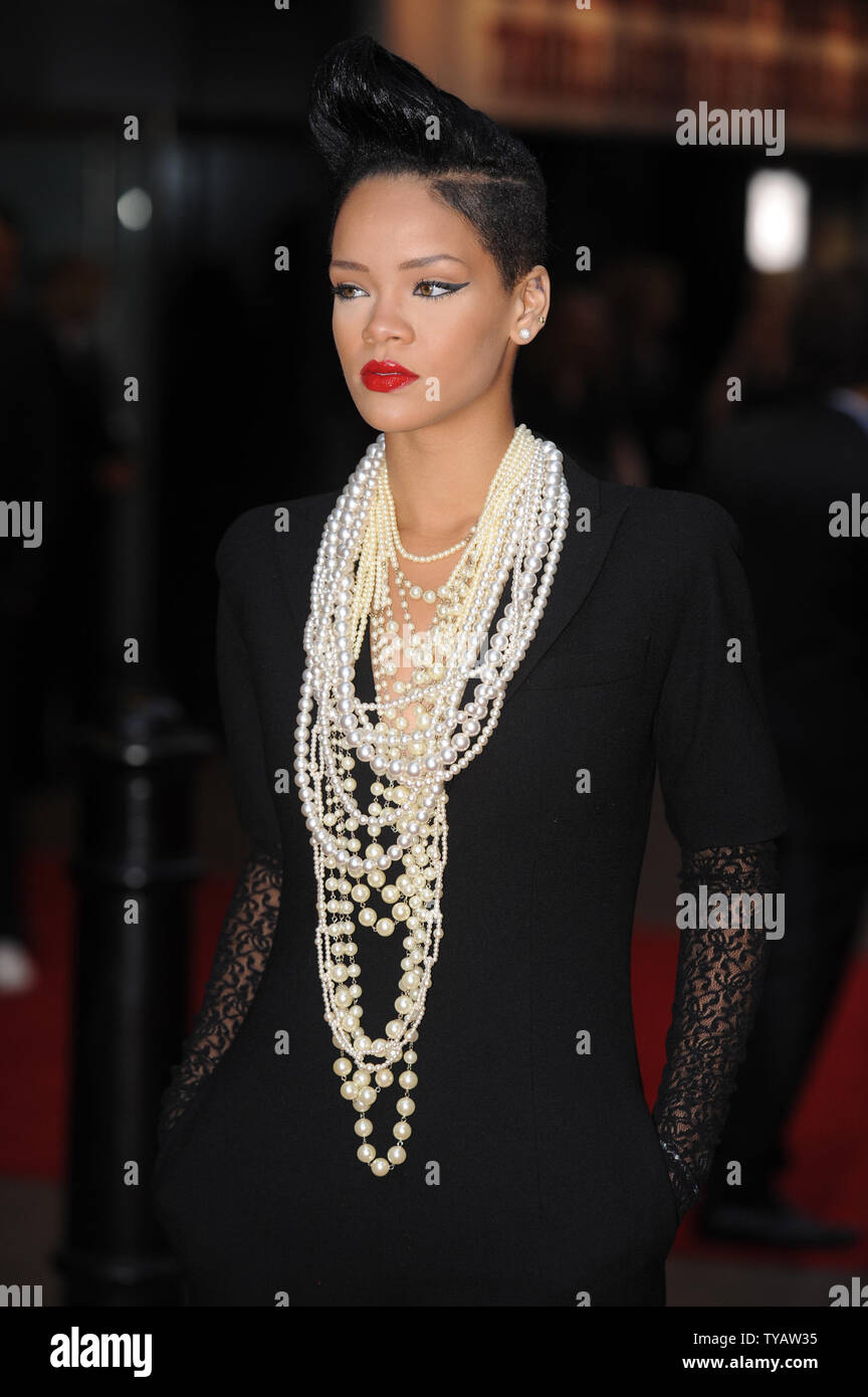 American singer Rihanna attends the premiere of "Inglorious Basterds ...