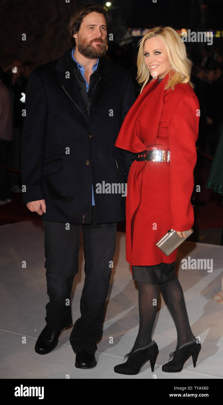 American actor Jim Carrey and actress/model Jenna McCarthy attend the ...