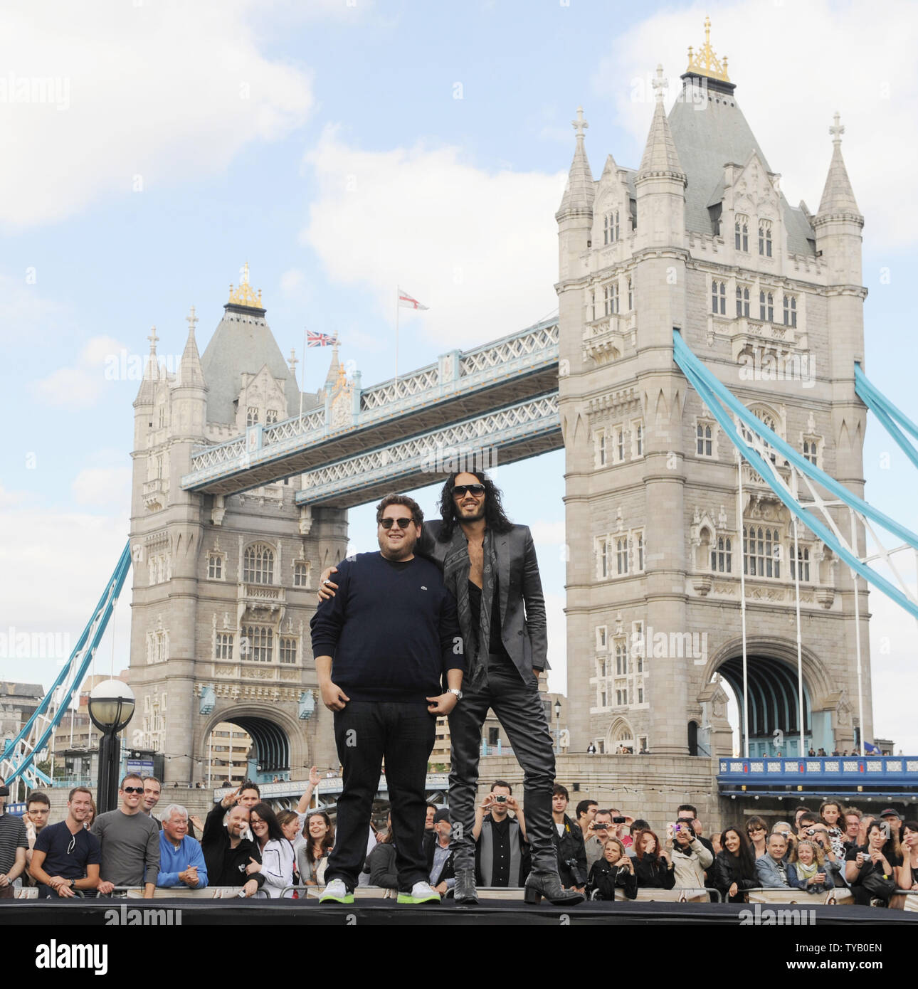 Jonah hill and russell brand hi-res stock photography and images - Alamy