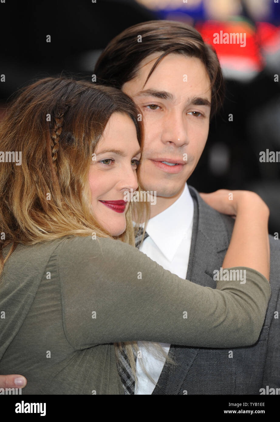 American actress Drew Barrymore and actor Justin Long attend the world ...