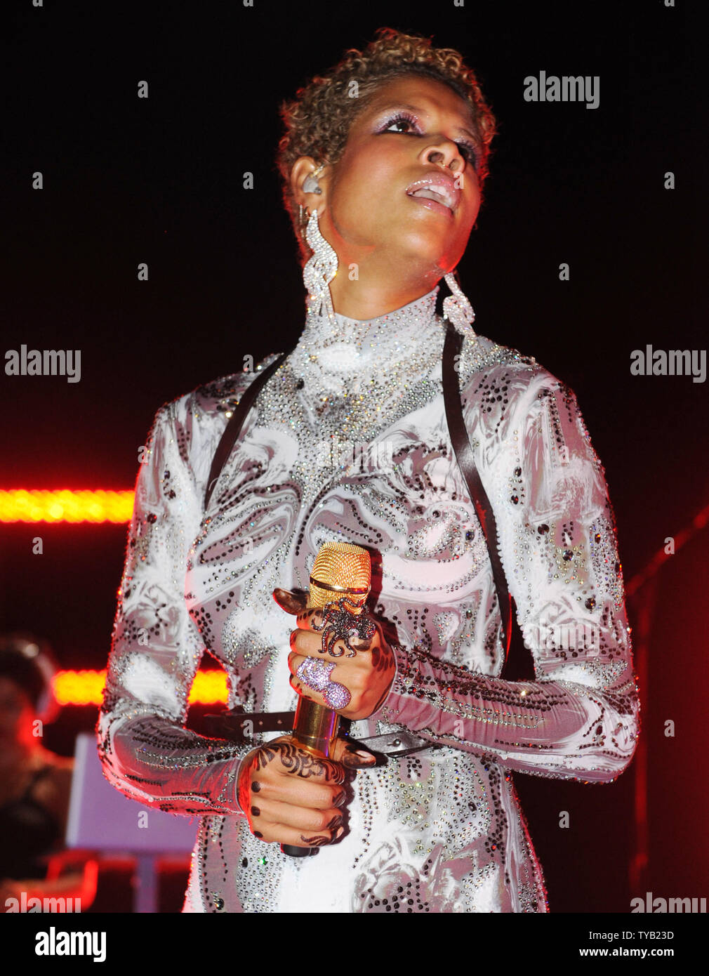 American R&B singer Kelis perfoms at Shepherd's Bush Empire in London ...