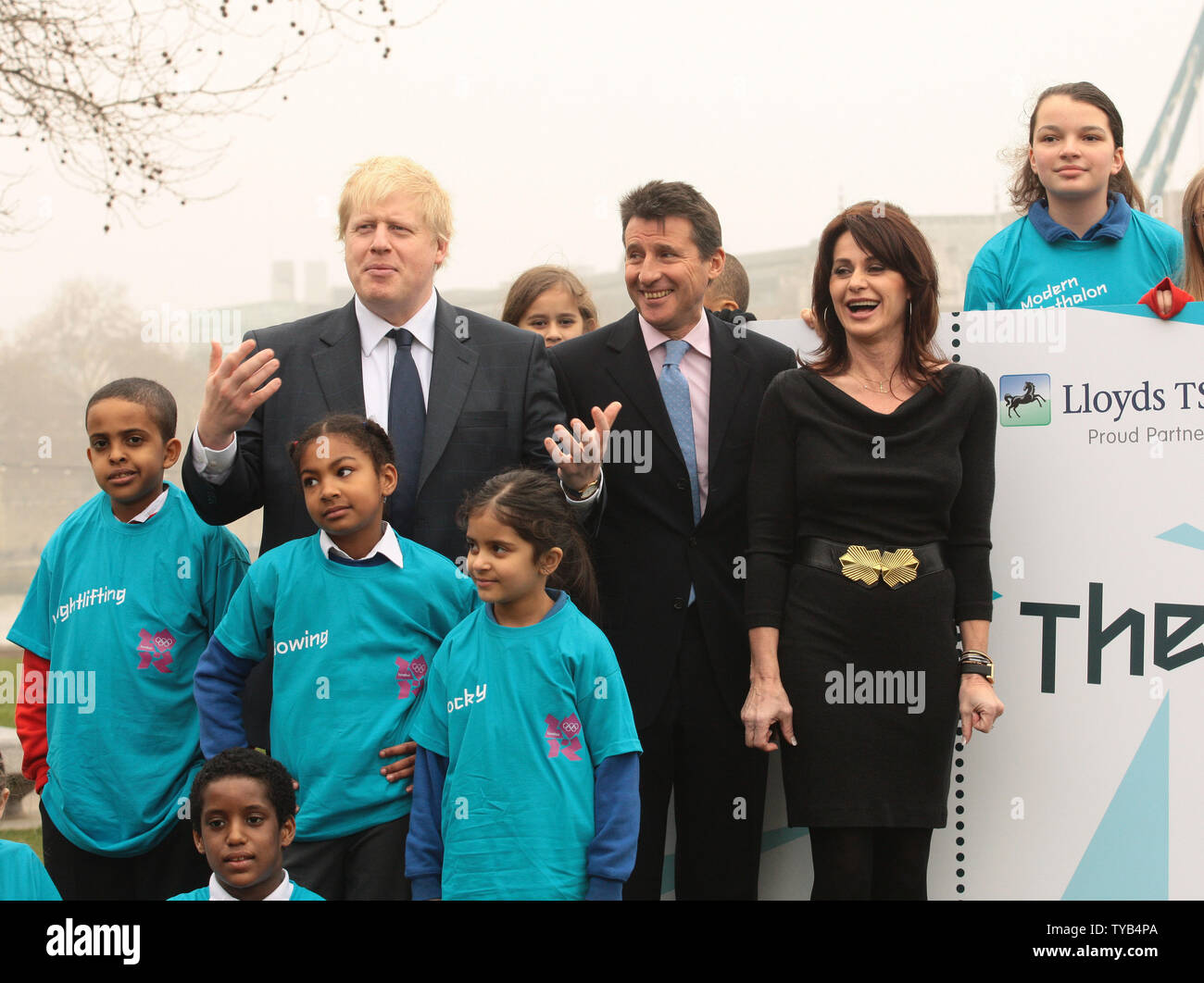 Nadia comaneci olympics hi-res stock photography and images - Alamy