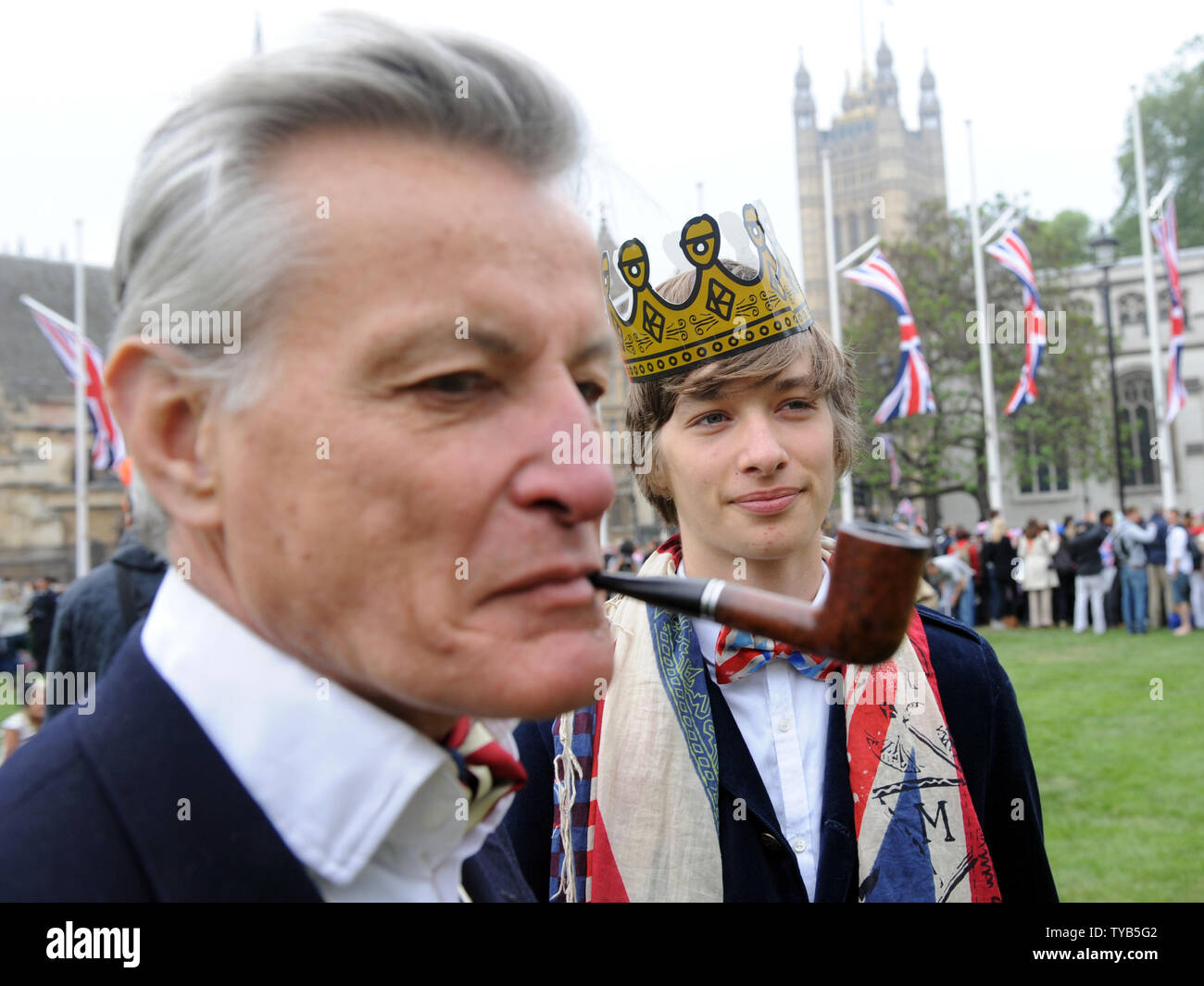 Royal enthusiasts gather at Parliament Square, London ahead of the ...