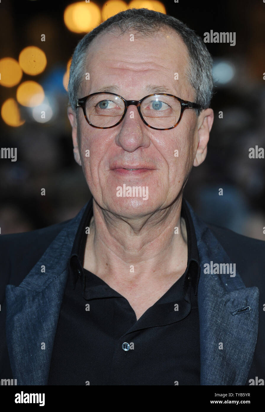 Australian actor geoffrey rush hi-res stock photography and images - Alamy
