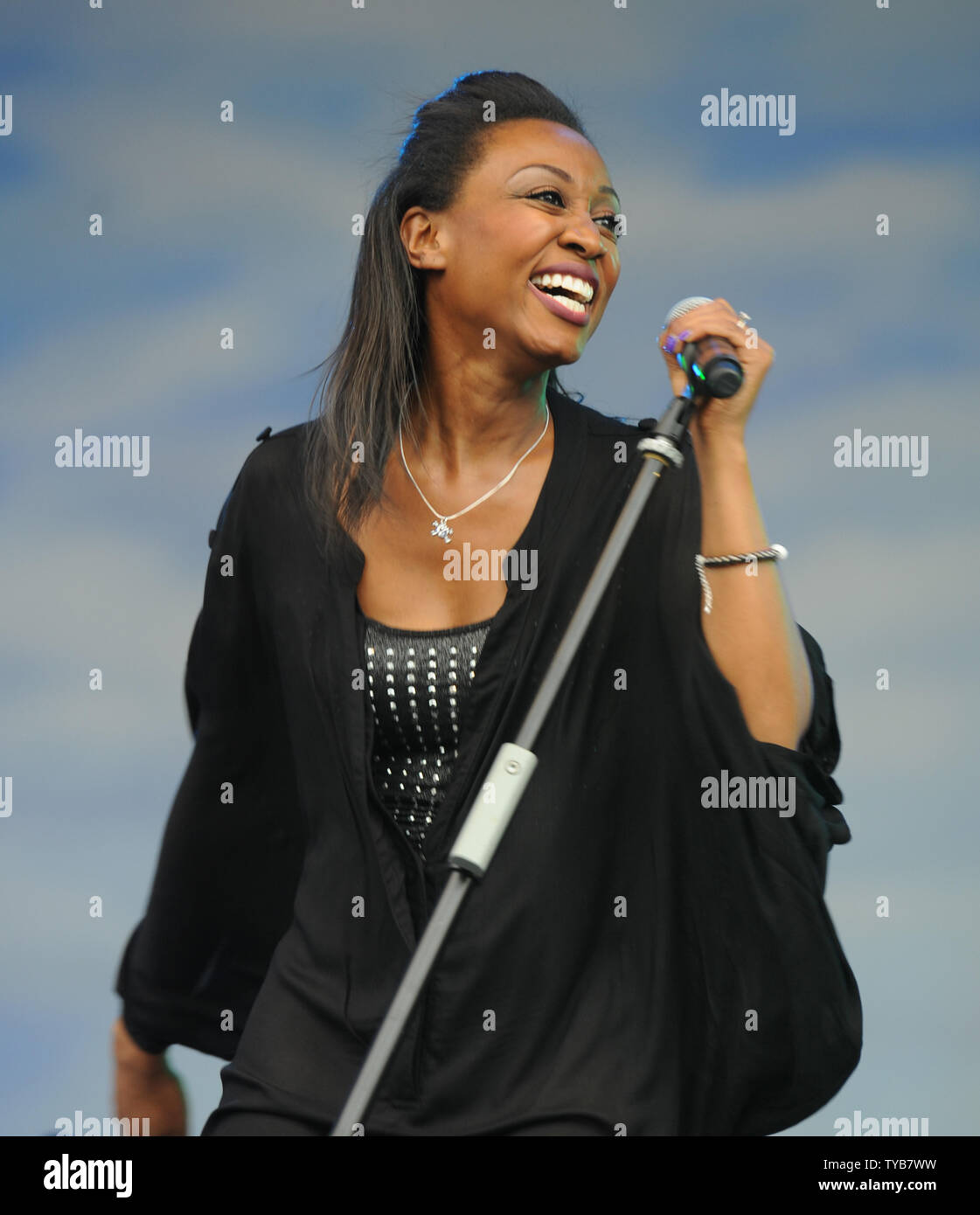 Beverly Knight High Resolution Stock Photography and Images - Alamy