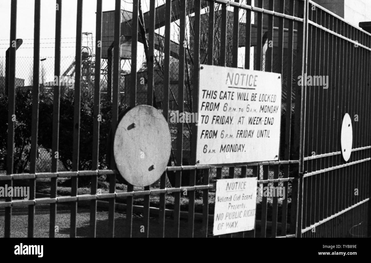 The strike of the miners and their everyday life pictured in February ...