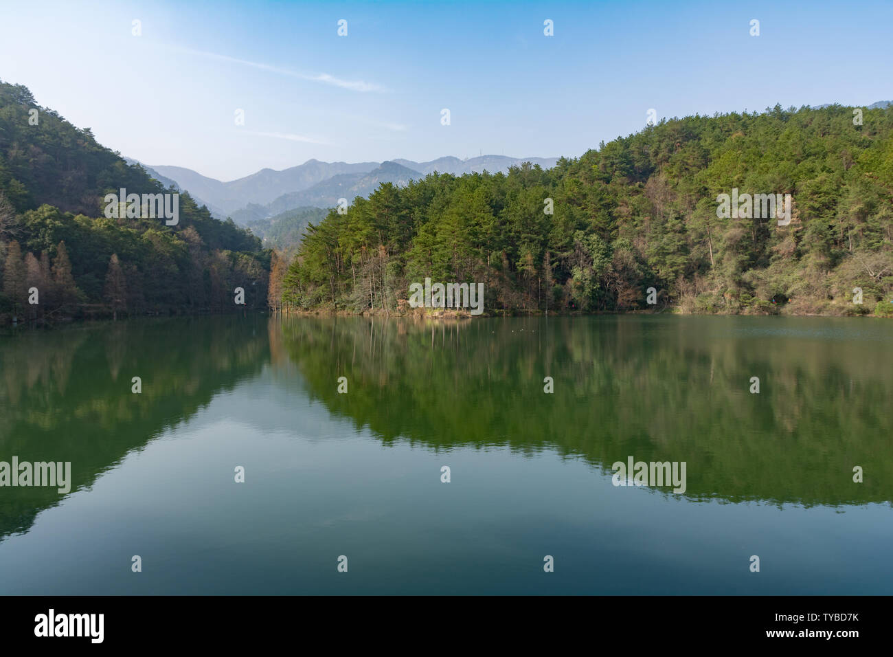 Huayan Lake, Hengshan Stock Photo - Alamy