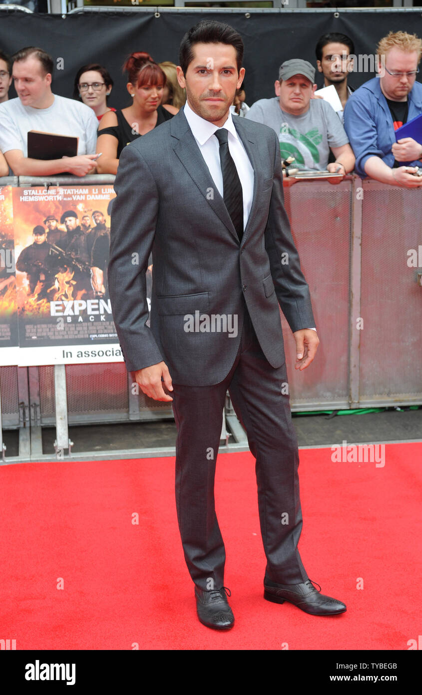 Scott adkins expendables 2 hi-res stock photography and images - Alamy