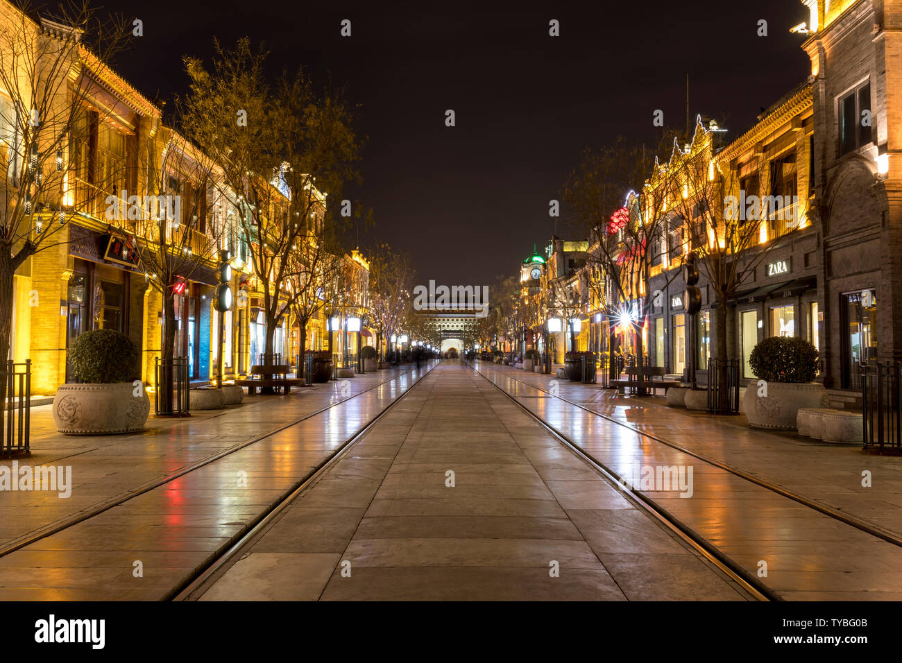 Night view of the front gate fence pedestrian street Stock Photo - Alamy