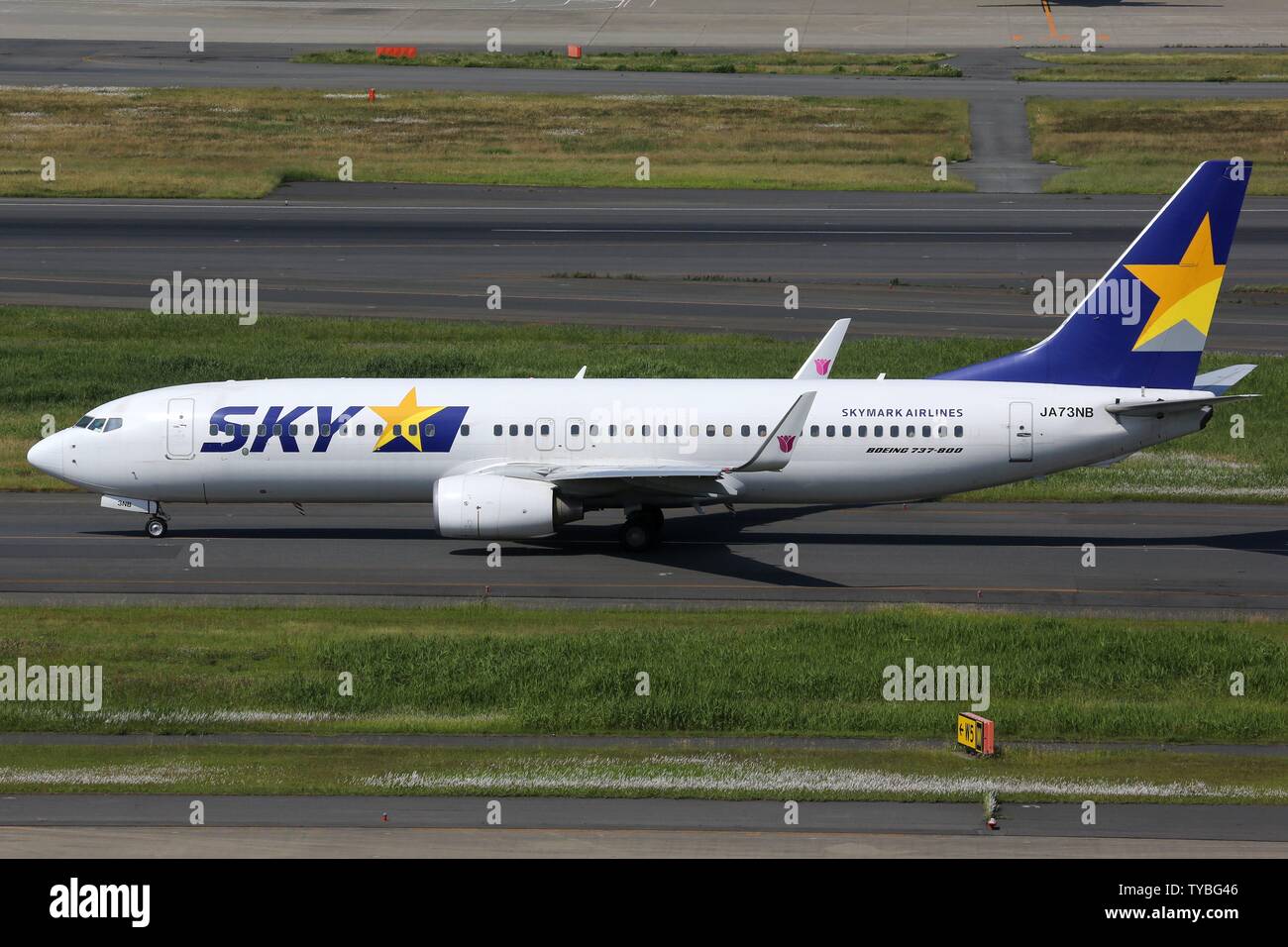 Tokyo, Japan - 22. May 2014: Skymark Airlines Boeing 737-800 at Tokyo ...
