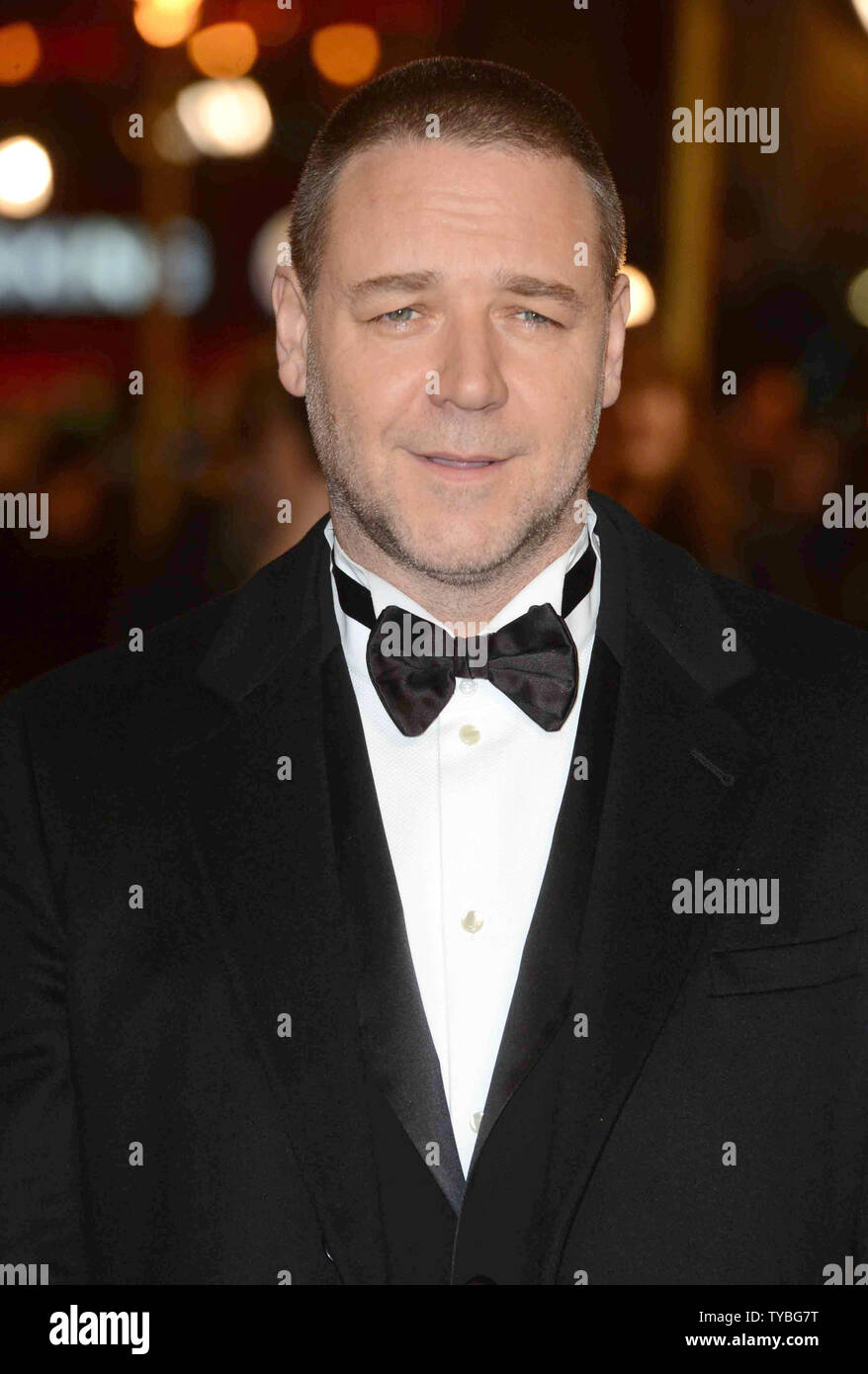 New Zealand actor Russell Crowe attends The World premiere of "Les ...