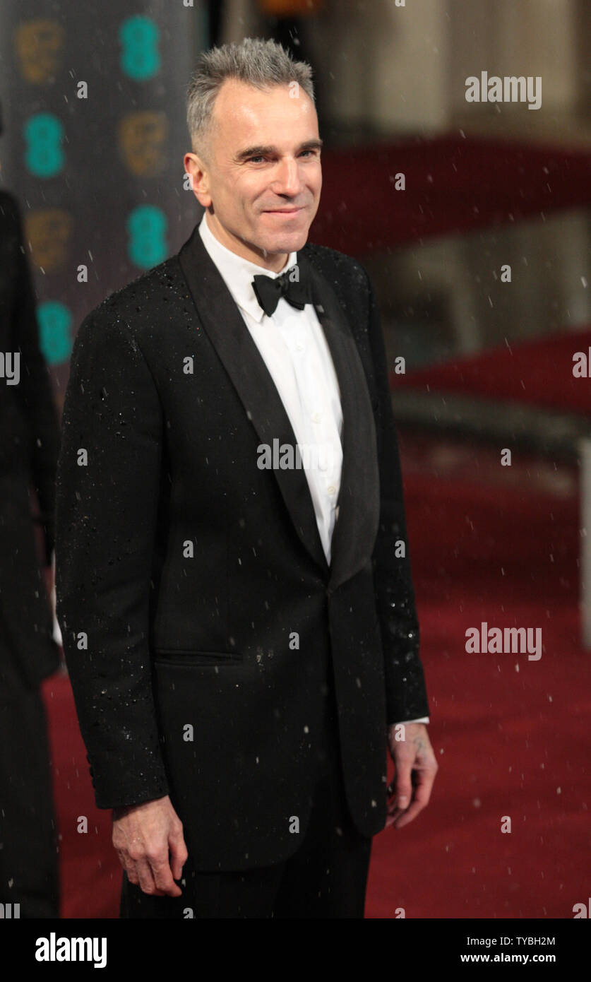 Actor Daniel Day Lewis arrives at the Baftas Awards Ceremony at The ...