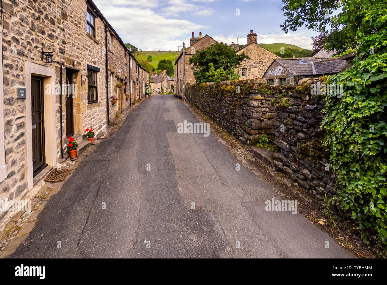 Grassington yorkshire dales way hi-res stock photography and images - Alamy