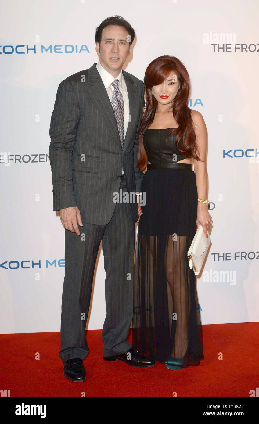 Nicolas cage and alice kim cage hi-res stock photography and images - Alamy