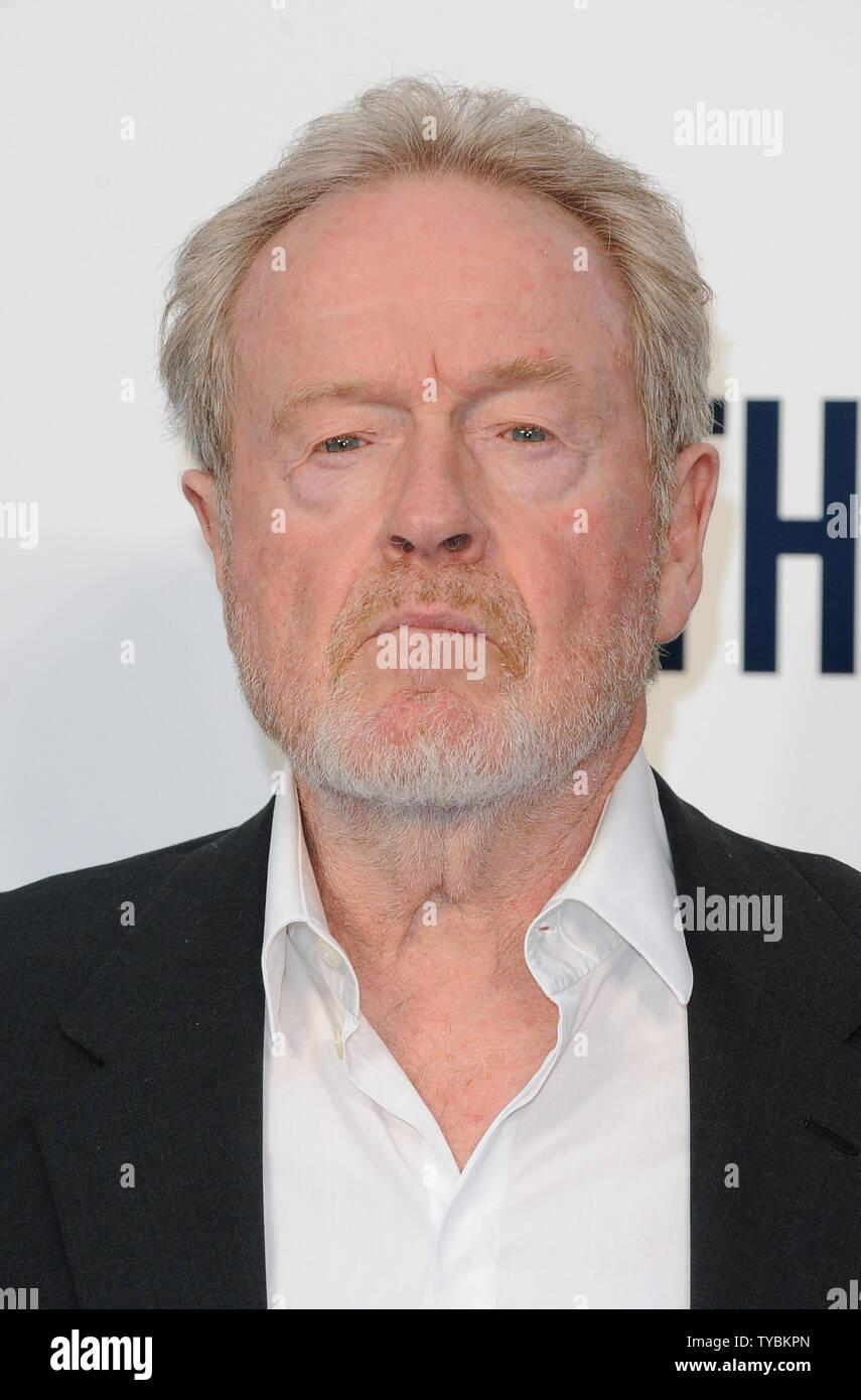 Film director sir ridley scott hi-res stock photography and images - Alamy