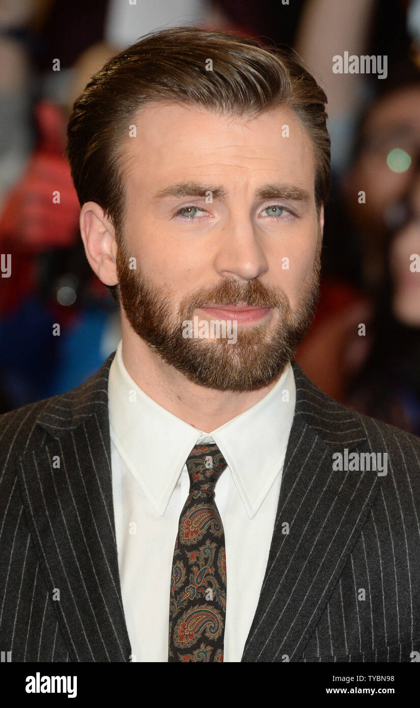 Captain american the winter soldier hi-res stock photography and images ...