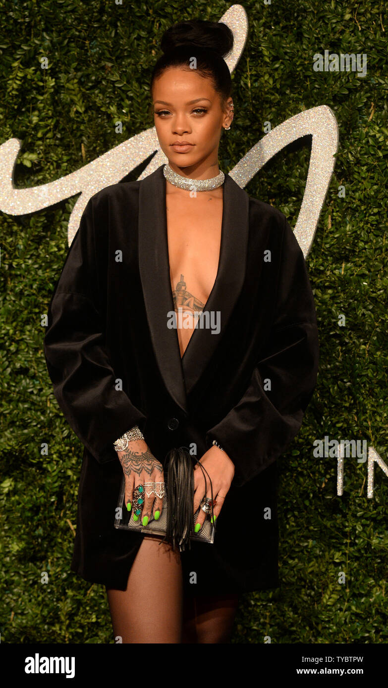 Barbadian- American singer Rihanna attends the "British Fashion Awards ...