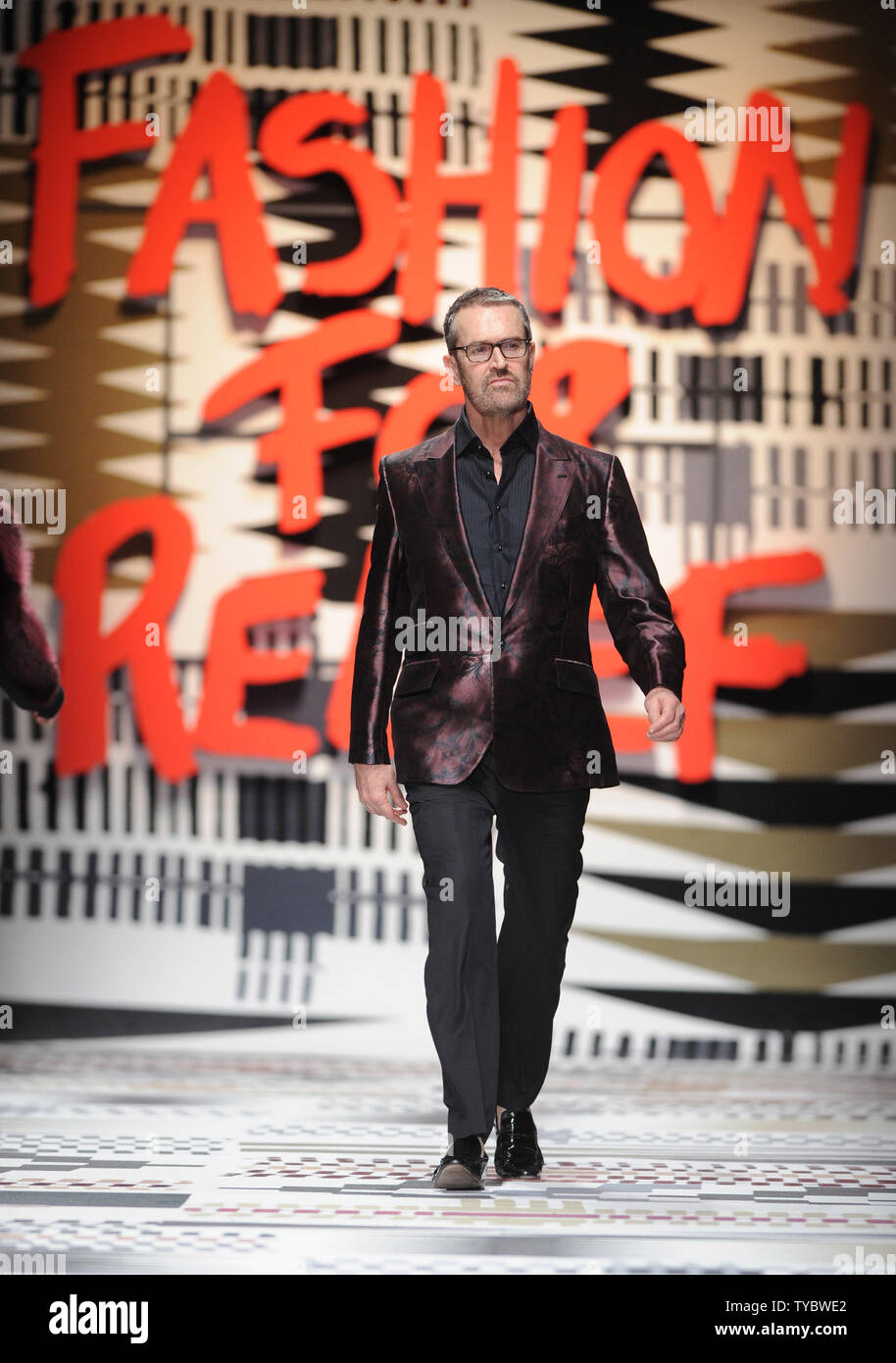 British actor rupert everett hi-res stock photography and images - Alamy