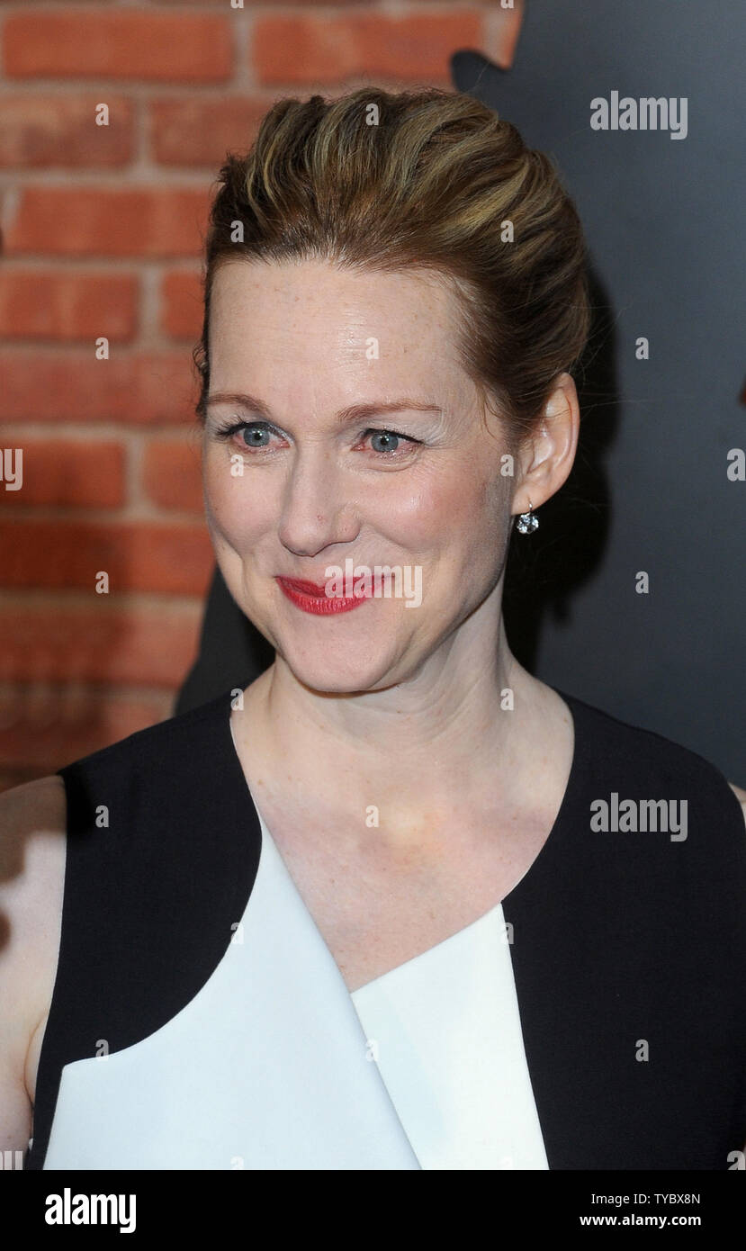 American actress laura linney hi-res stock photography and images - Alamy