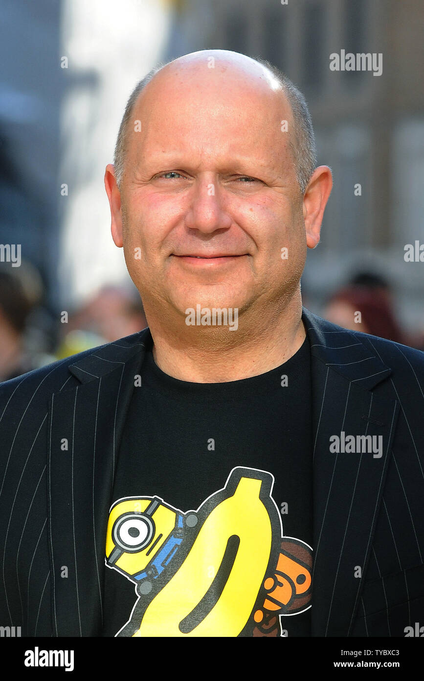 Minions premiere director hi-res stock photography and images - Alamy