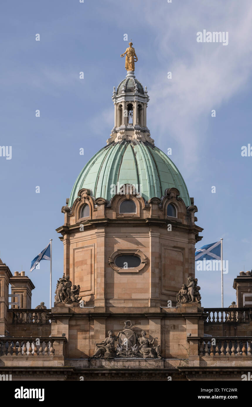 The Lloyds Banking Group HQ is a neoclassical Victorian rebuild of the ...