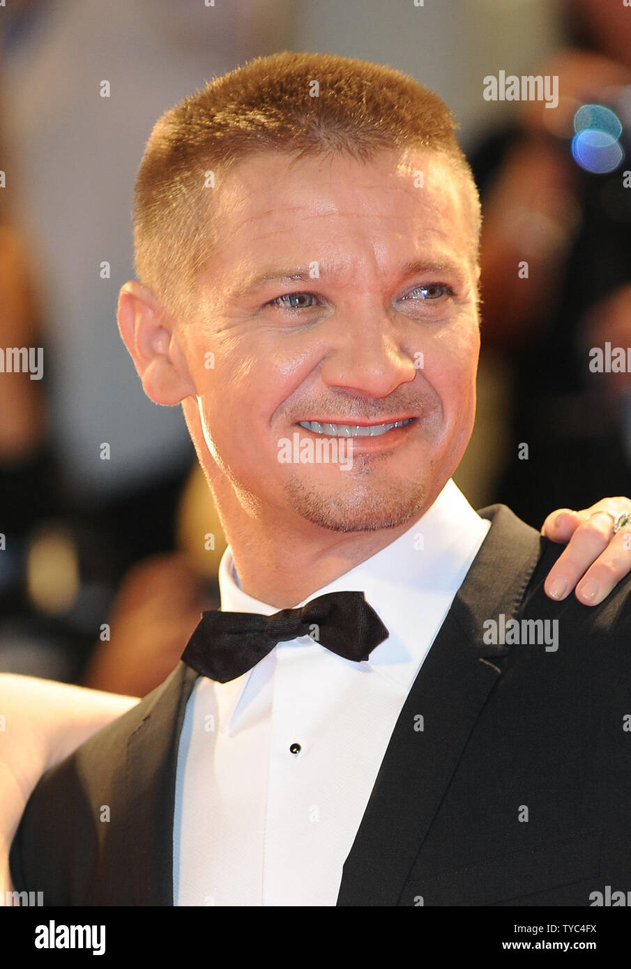 American actor Jeremy Renner attends the premiere for Arrival during ...
