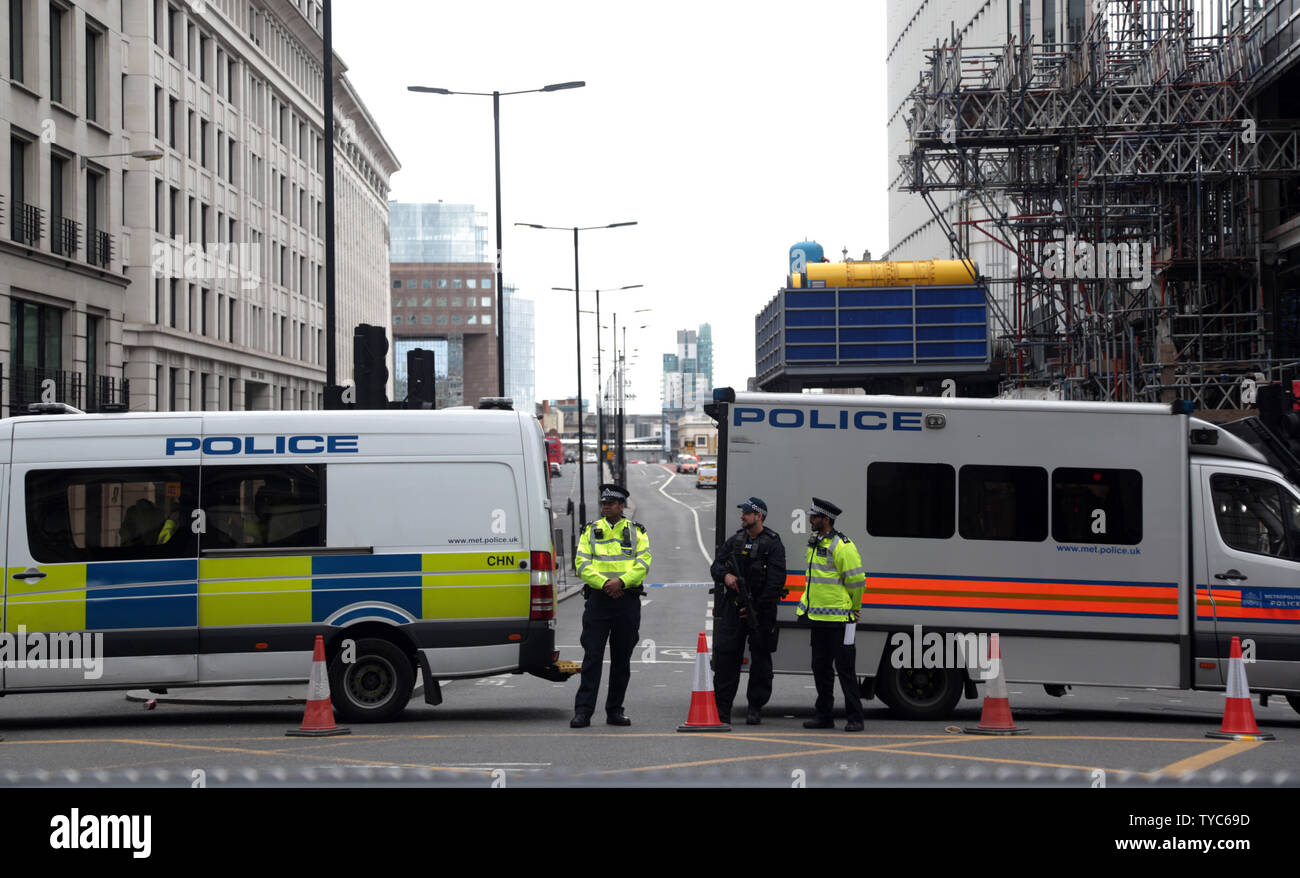 London bridge attack evidence hi-res stock photography and images - Alamy