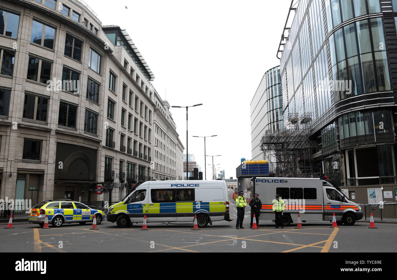 London bridge attack evidence hi-res stock photography and images - Alamy