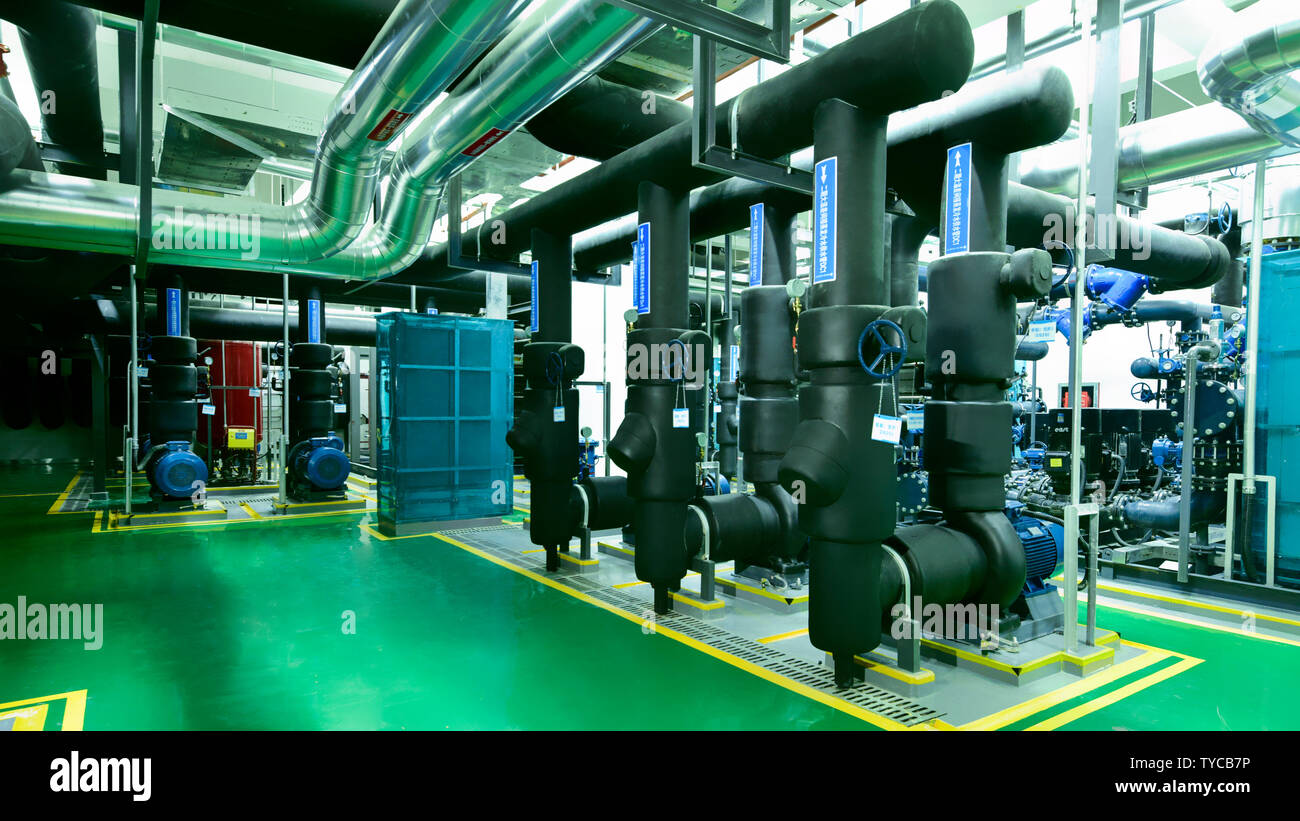 Machinery and human production equipment hi-res stock photography and ...