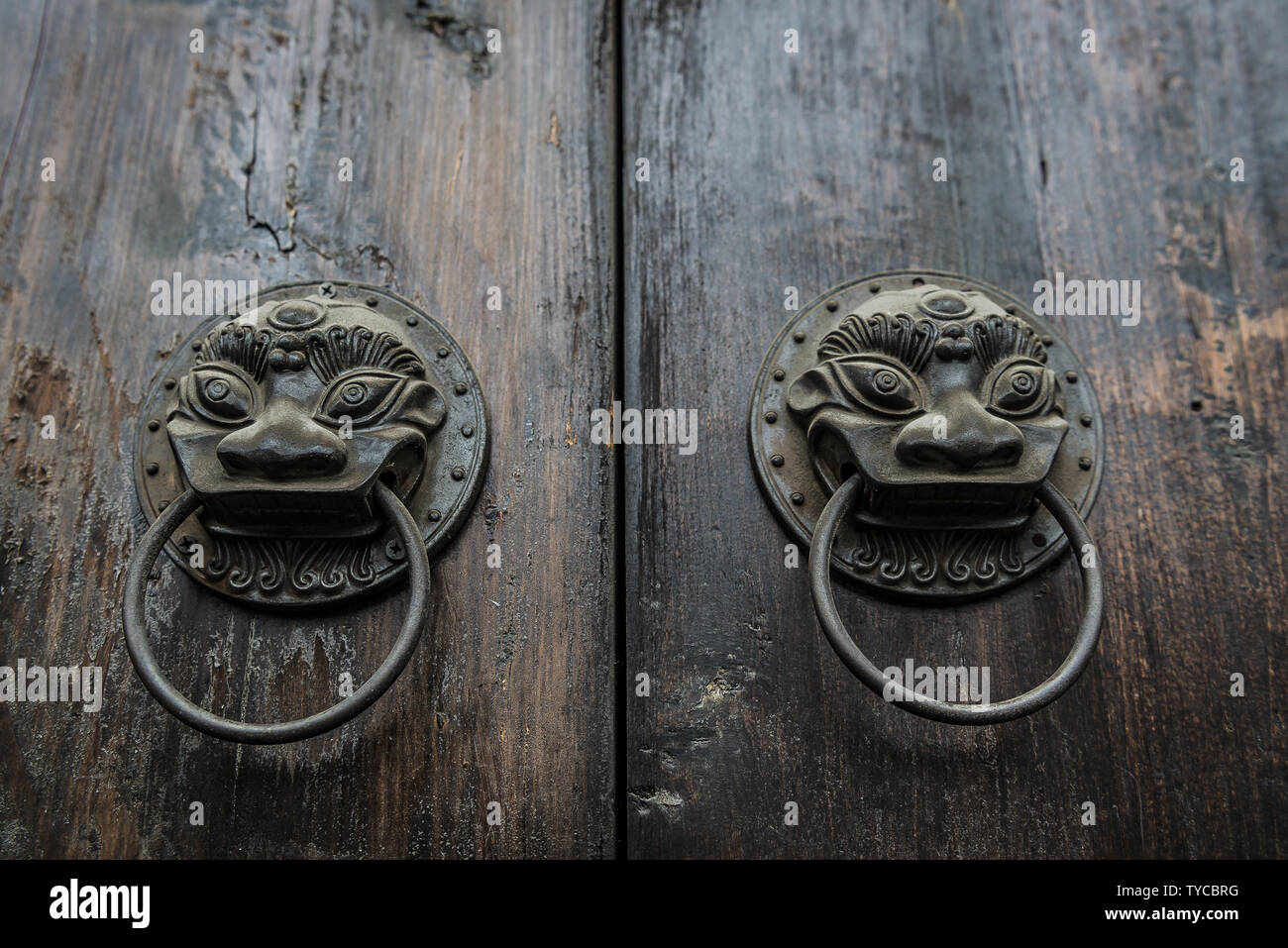 Ancient house door lock Stock Photo - Alamy