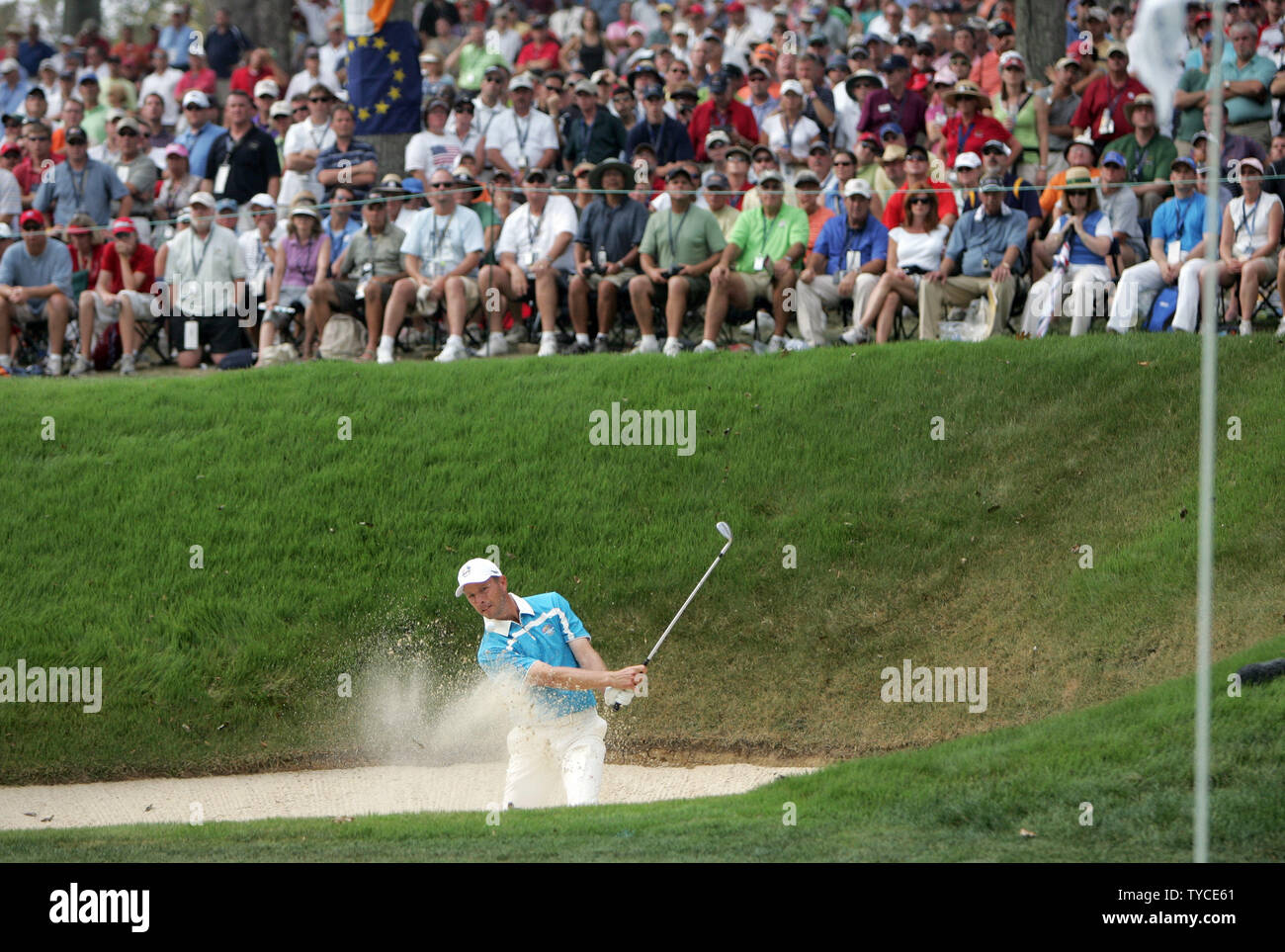 Mark hansen hi-res stock photography and images - Alamy