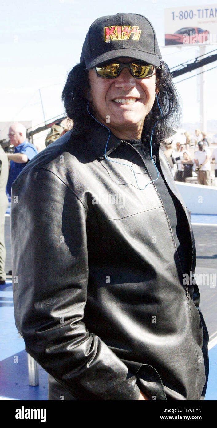 Gene simmons car hi-res stock photography and images - Alamy