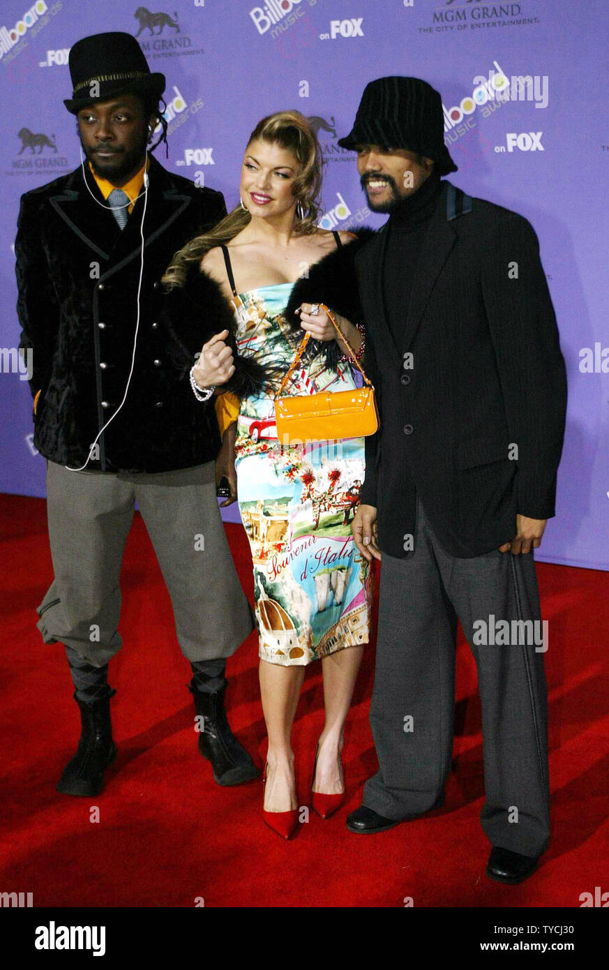 Fergy and Black Eyed Peas won Mainstream Top 40 Track of the Year and ...