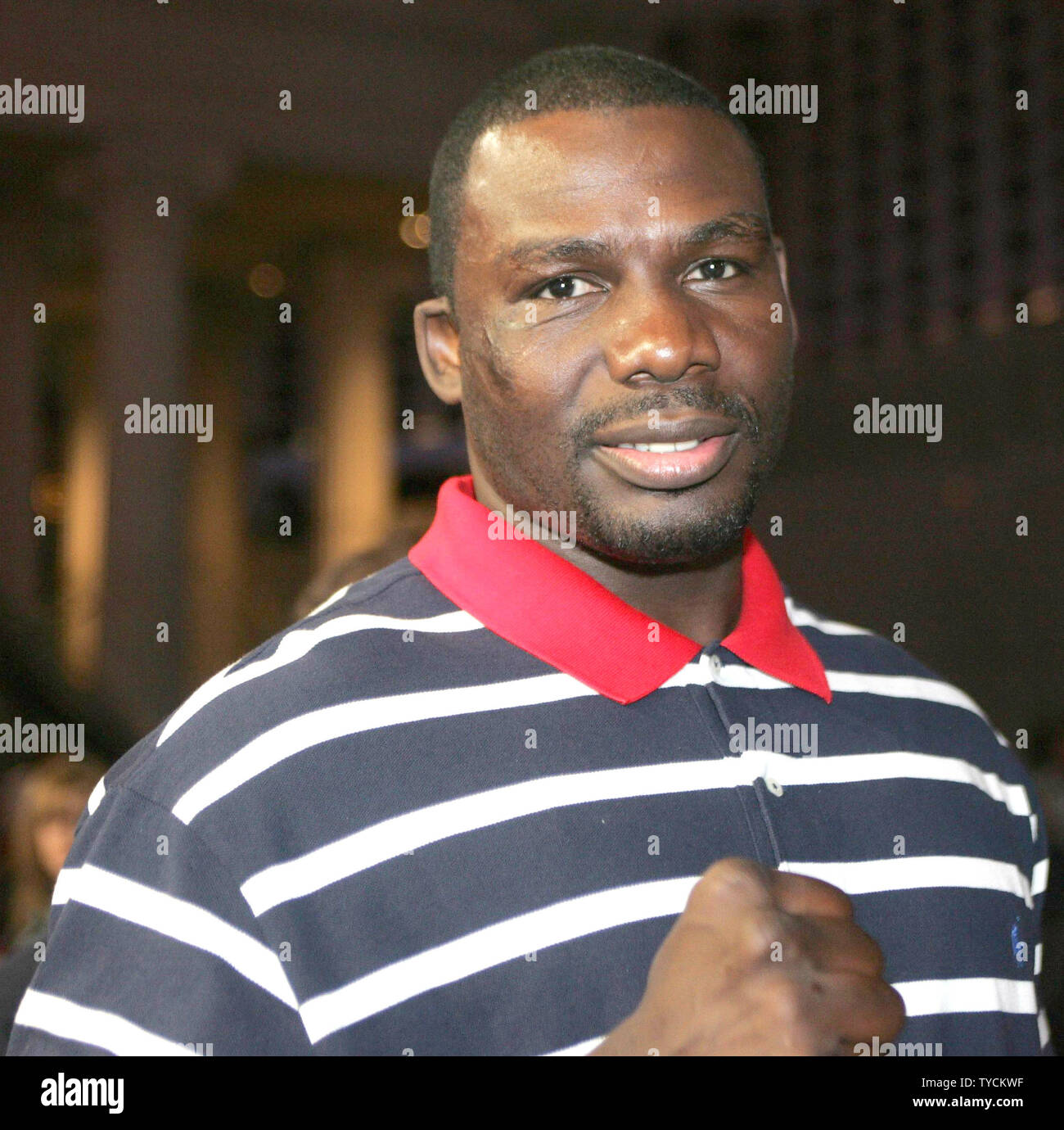 Former undisputed heavyweight champion hi-res stock photography and ...