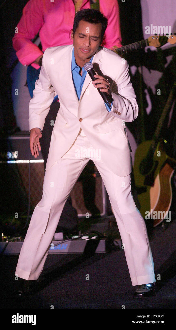 Cuban singer John Secada performs before a standing room only audience ...