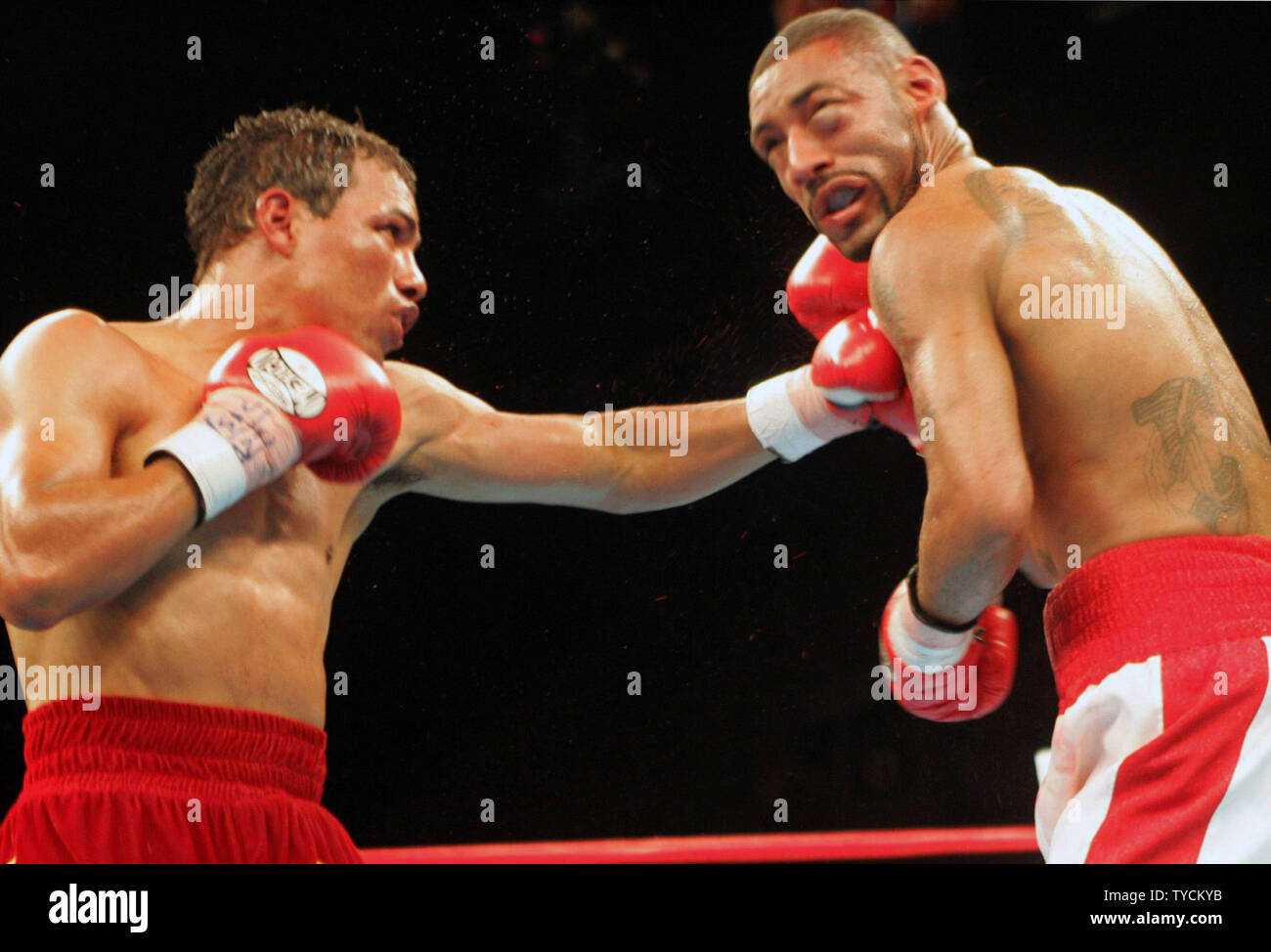 Wbc lightweight champion diego corrales hi-res stock photography and ...